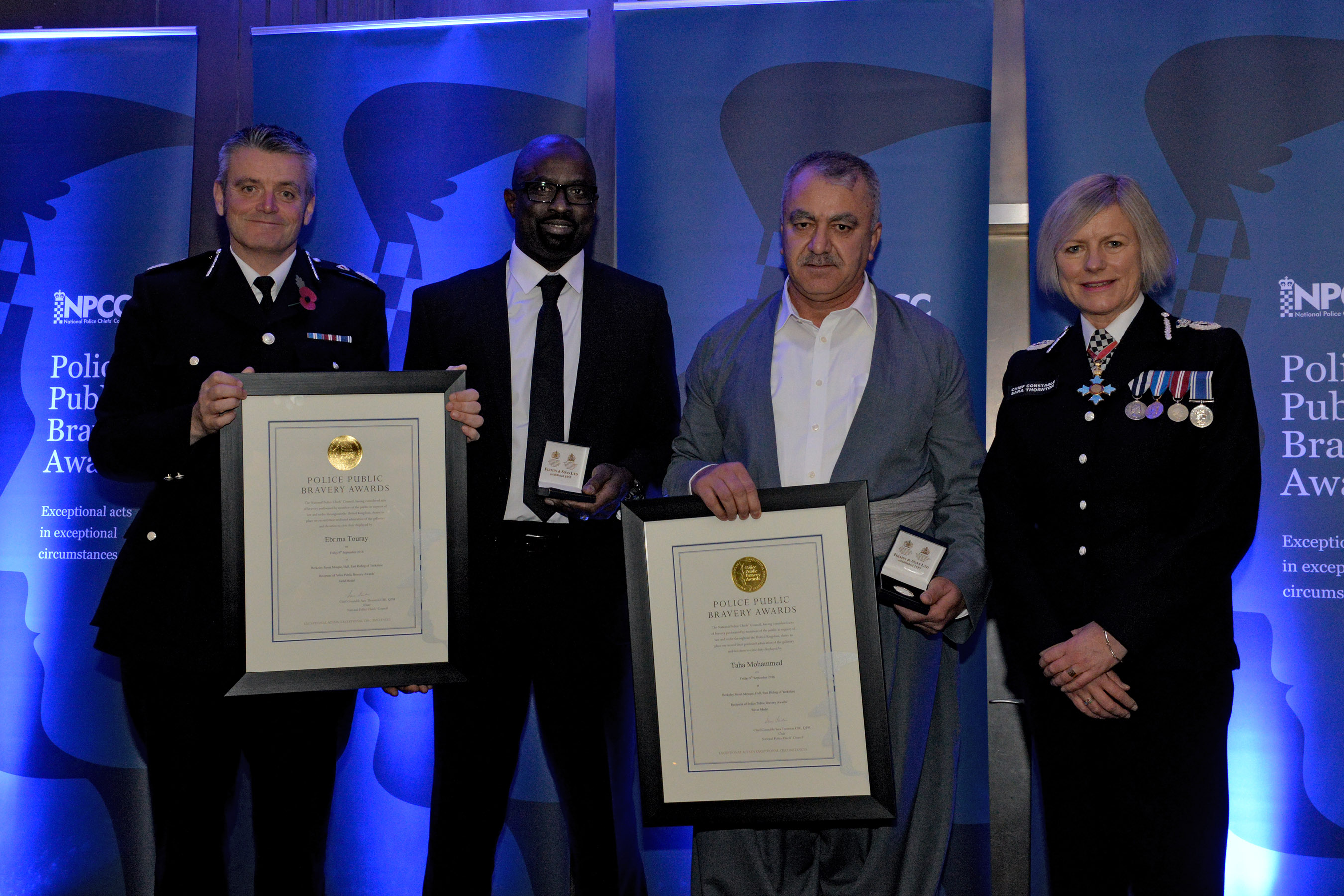 Public honoured at police bravery awards | Neighbourhood Network Hull